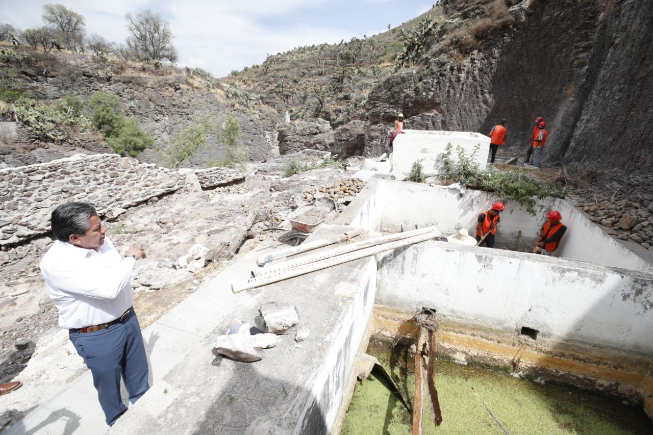 Ofrece Gobernador David Monreal su respaldo al pueblo de Genaro Codina ...