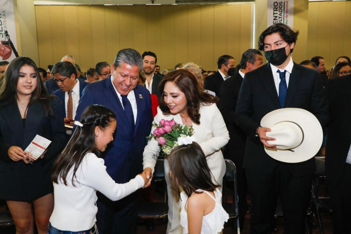 La familia, fundamental para alcanzar un futuro de paz, bienestar y ...