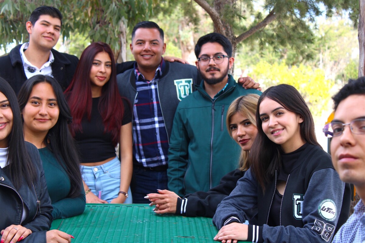 Continúa Utzac proceso de inscripción